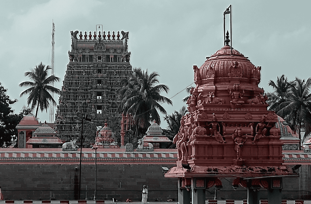 THIRU KAMESHWARAR TEMPLE | Doorwayspondy
